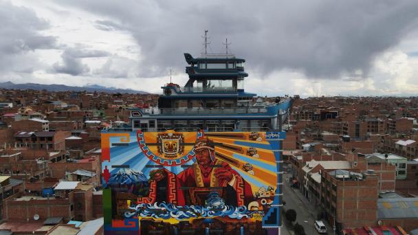 Adornan los "cholets" en Bolivia