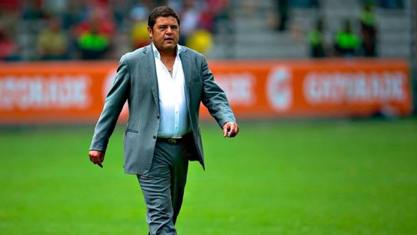 La directiva de la Jaiba Brava confirma la salida del técnico Daniel Guzmán