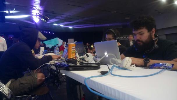 Jalisco recibe récord Guinness por el hackathon más grande del mundo