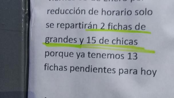 Se manifiestan transportistas por trabas para el pago de transvales