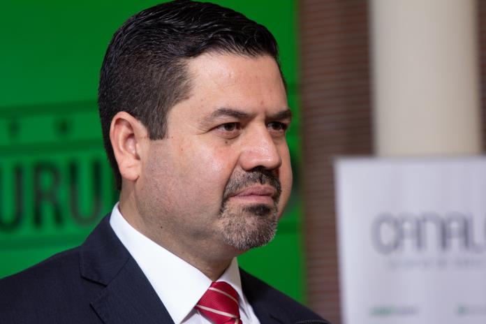 La televisión pública está llamada a asumir un rol social; Gabriel Torres